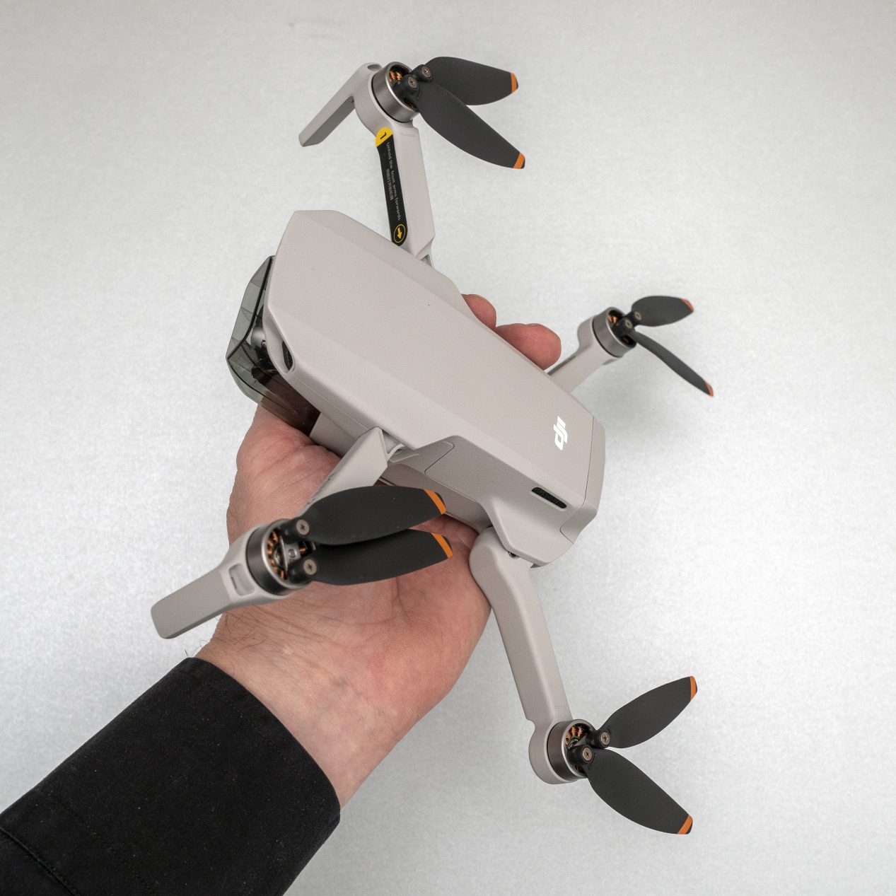 TEST: DJI Mini 2 Fly More Combo - Flyvende videokamera alle kan bruke