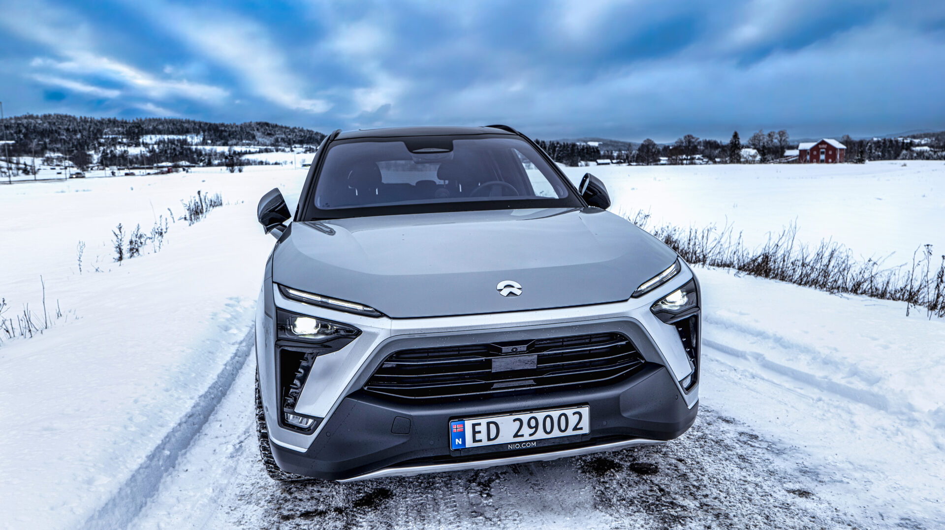 TEST: NIO ES8 - NIO, min NIO